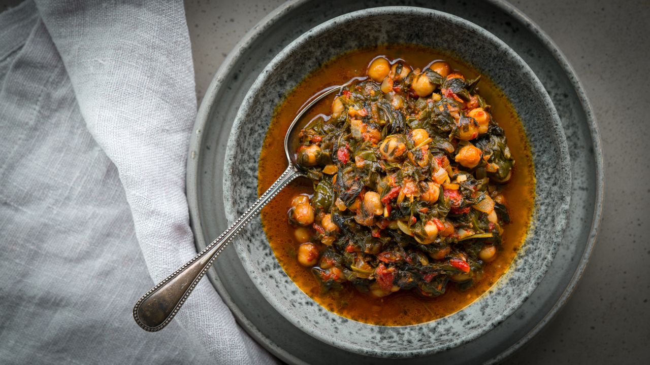 Swich | Recipes - Braised Spinach & Chickpea | Andalusian-Style